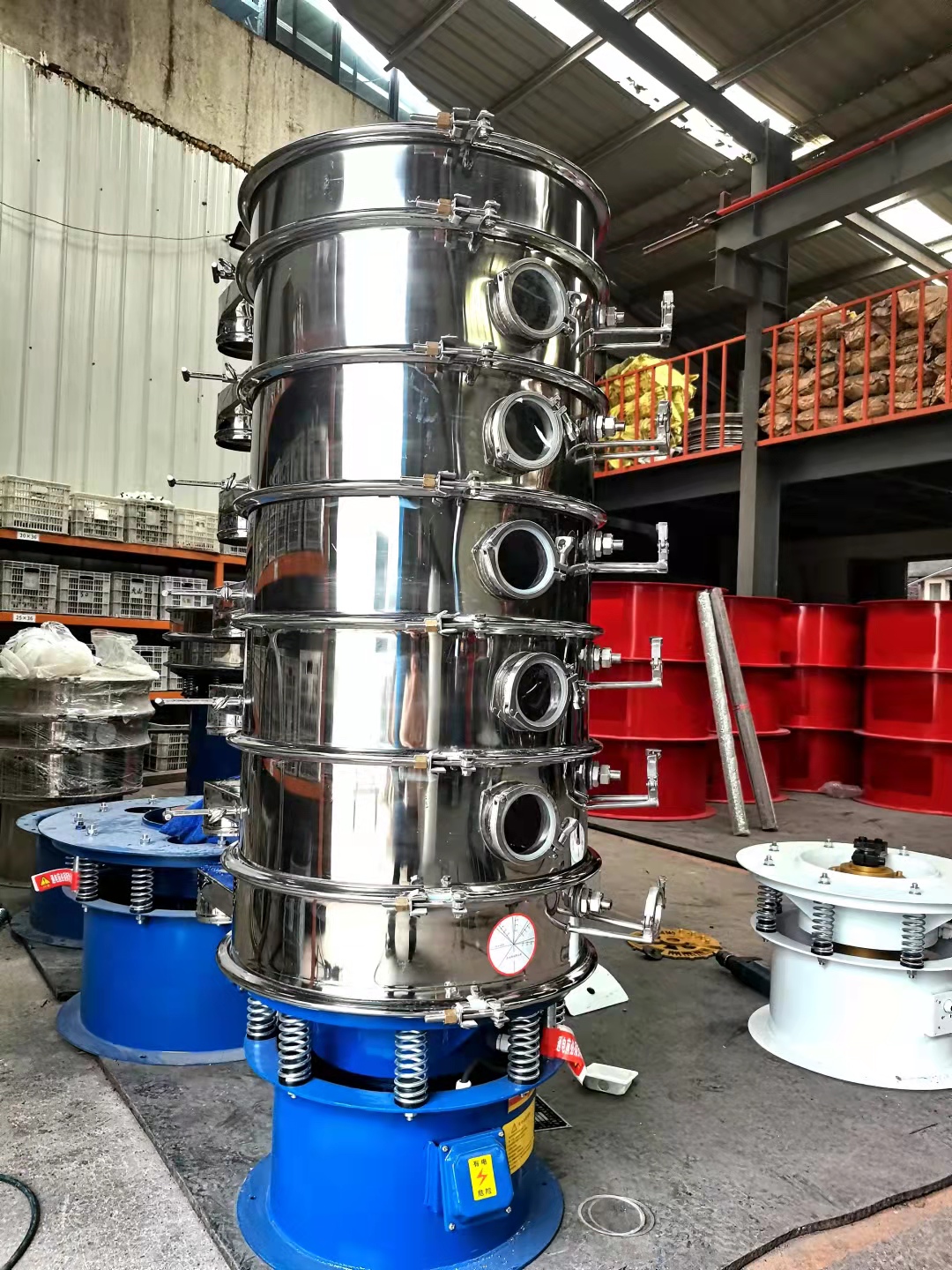 In metal screening, the role of the return material tray | Eversun ...